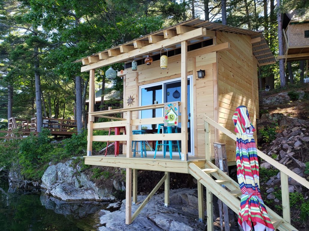 Tiny House (Bunkie) – Smart Move Design